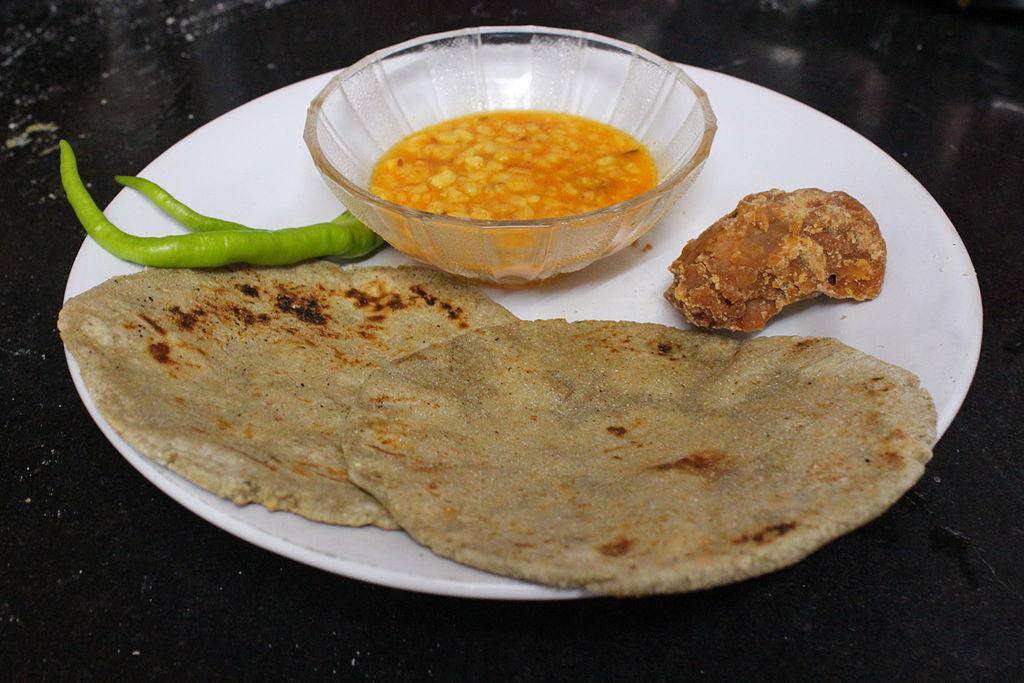 Baajray Aur Gandum Ki Roti | Zaiqa