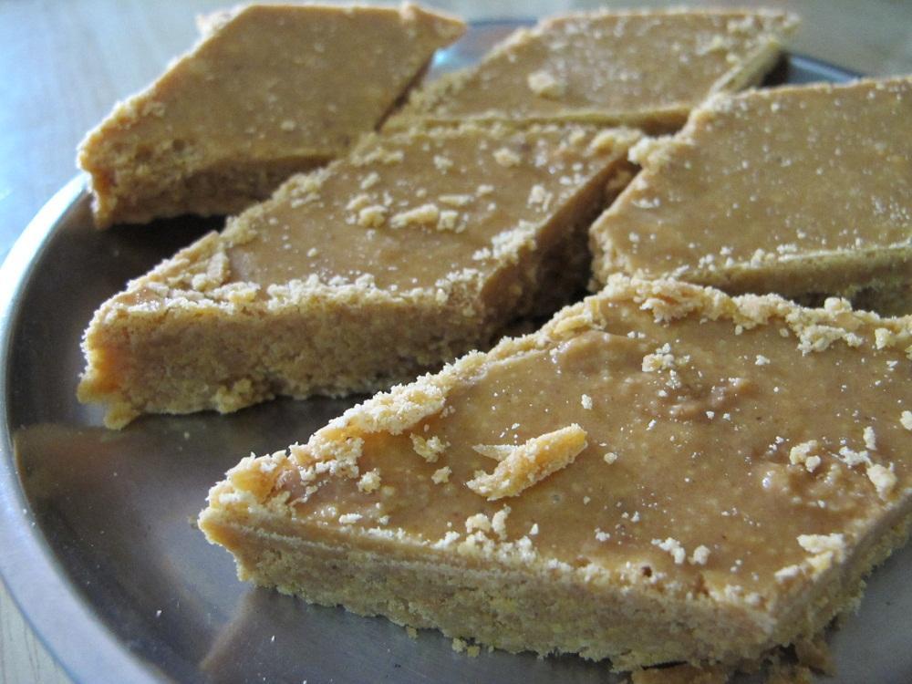 Baisan Ki Barfi Recipe | Zaiqa